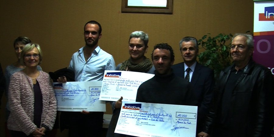 Hautes-Alpes : remise de chèques symboliques par l'association ...