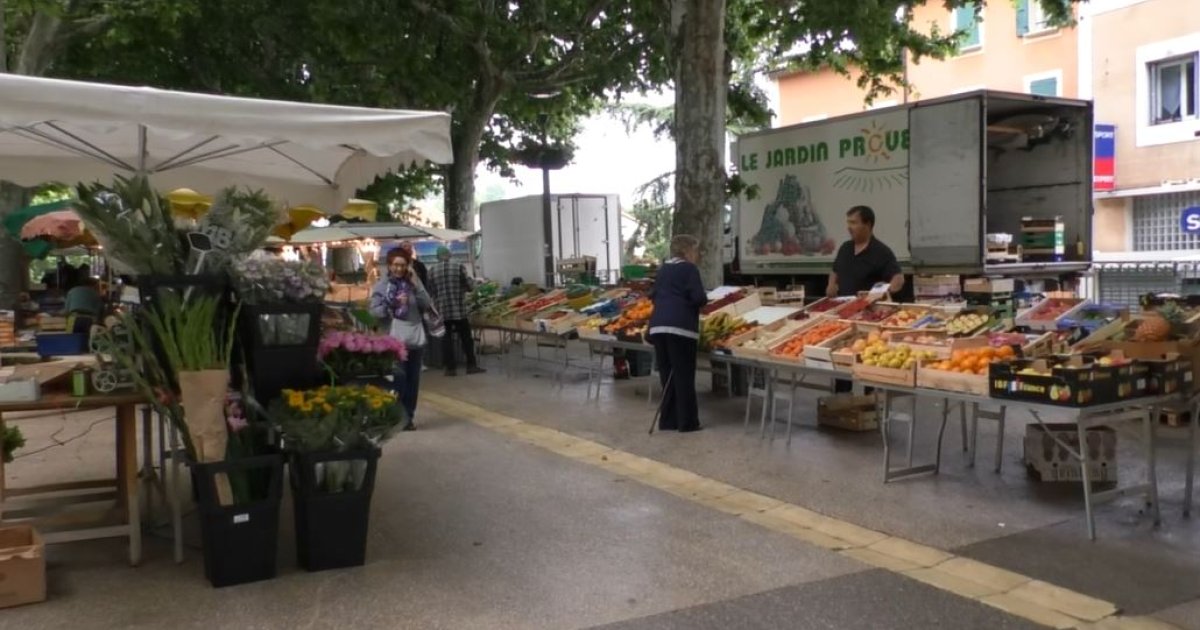 Alpes-de-Haute-Provence : un petit tour sur le marché du mercredi matin ...